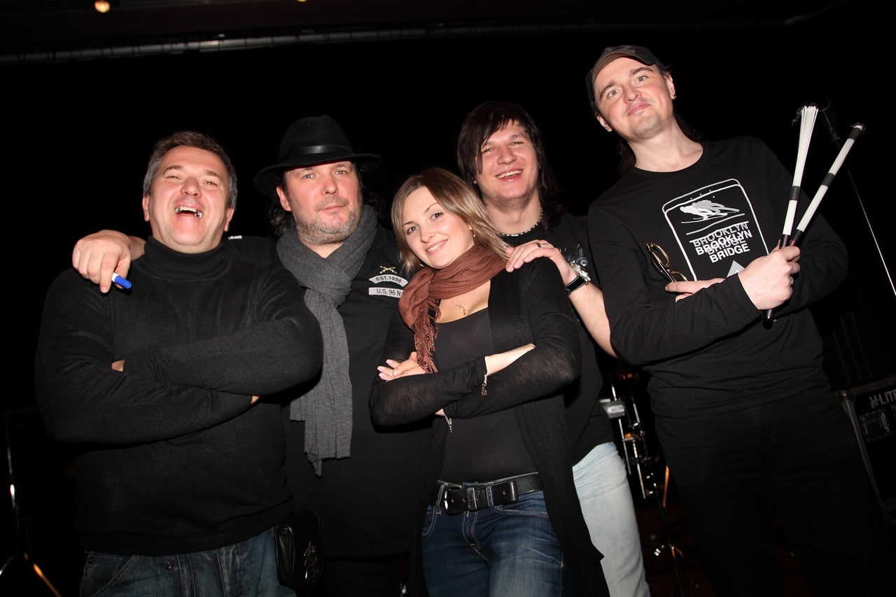 Nancy: Band Biography - Salve Music