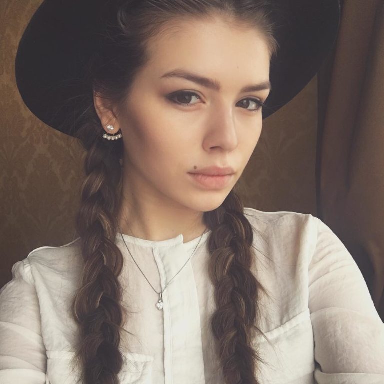 Люся Чеботина: Биография певицы - Salve Music