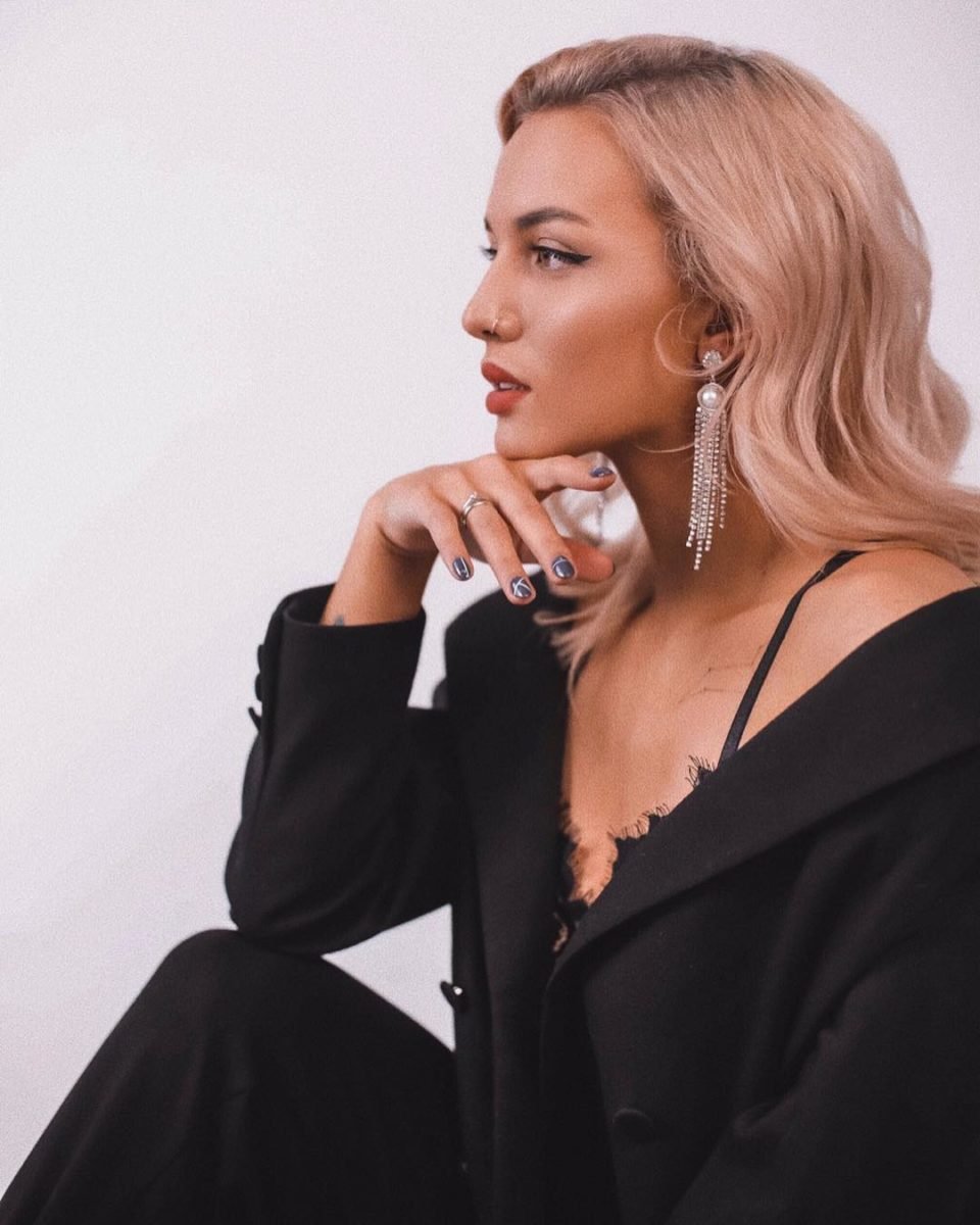 Mary Gu (Мария Богоявленская): Биография певицы - Salve Music