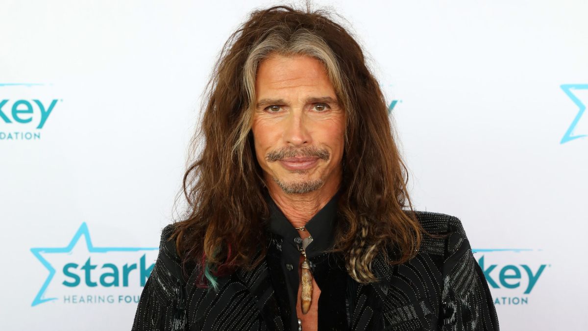 Steven Tyler (စတီဗင် တိုင်လာ): အနုပညာရှင်၏ အတ္ထုပ္ပတ္တိ Salve Music