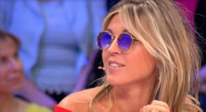 Lika Star：歌手传记 - Salve Music