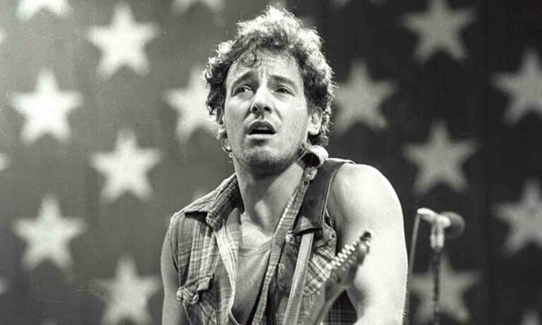 布鲁斯·斯普林斯汀 (Bruce Springsteen)：艺术家传记—— Salve Music