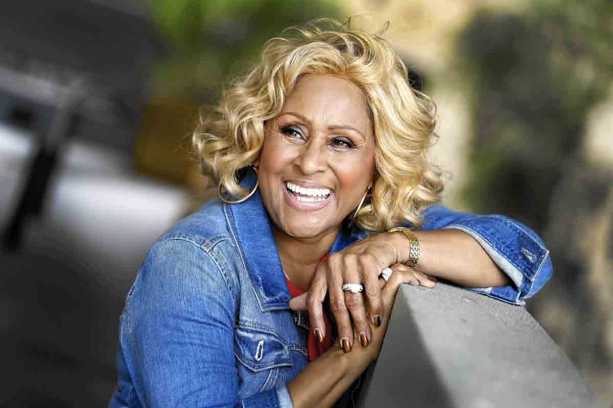 Darlene Love (Дарлин Лав): Биография певицы - Salve Music