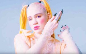 格莱姆斯 (Grimes)：歌手的传记 - Salve Music