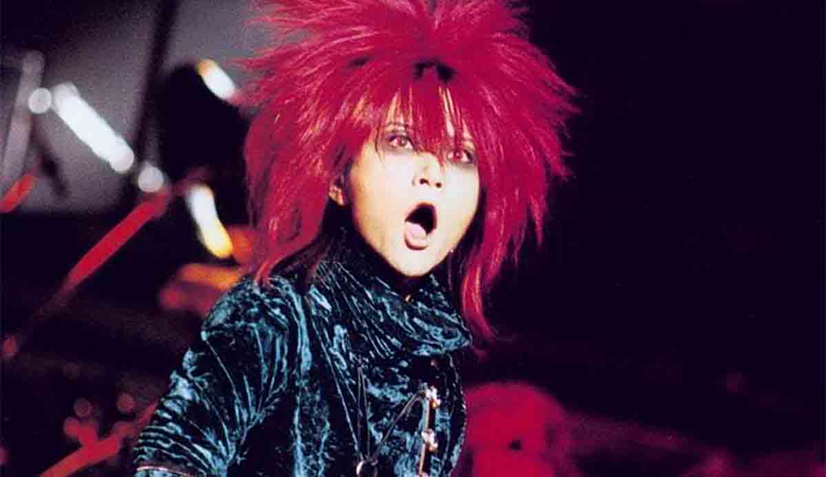 Hide (Хидэ): Биография артиста - Salve Music