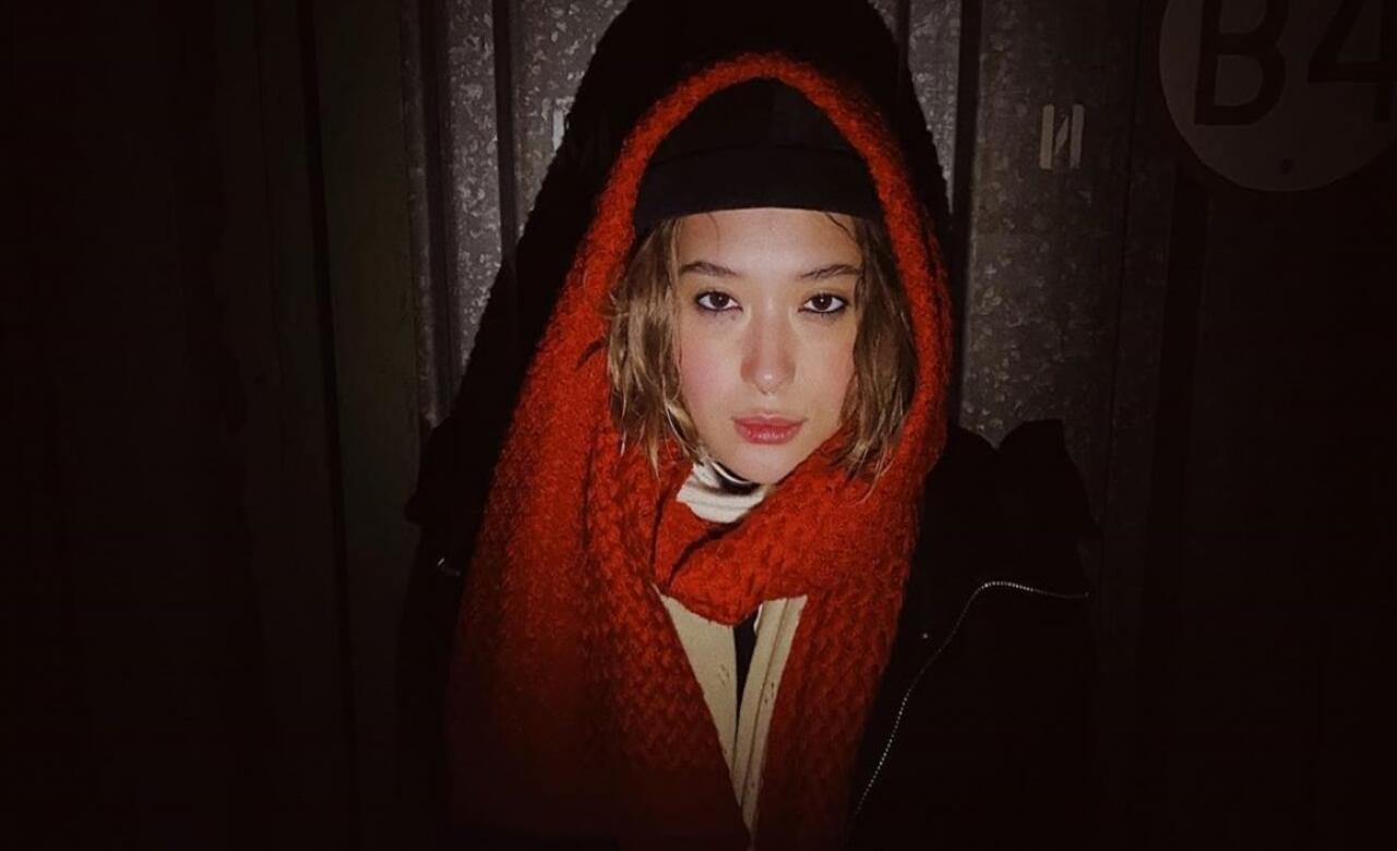 Dequine (Декуин): Биография певицы - Salve Music